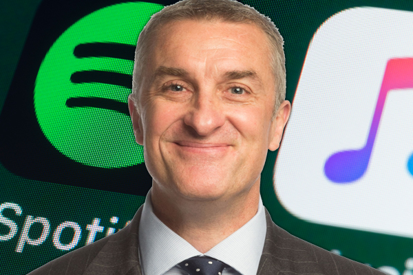 Tom Elliott reveals the five songs he has listened to most this year! - 3AW