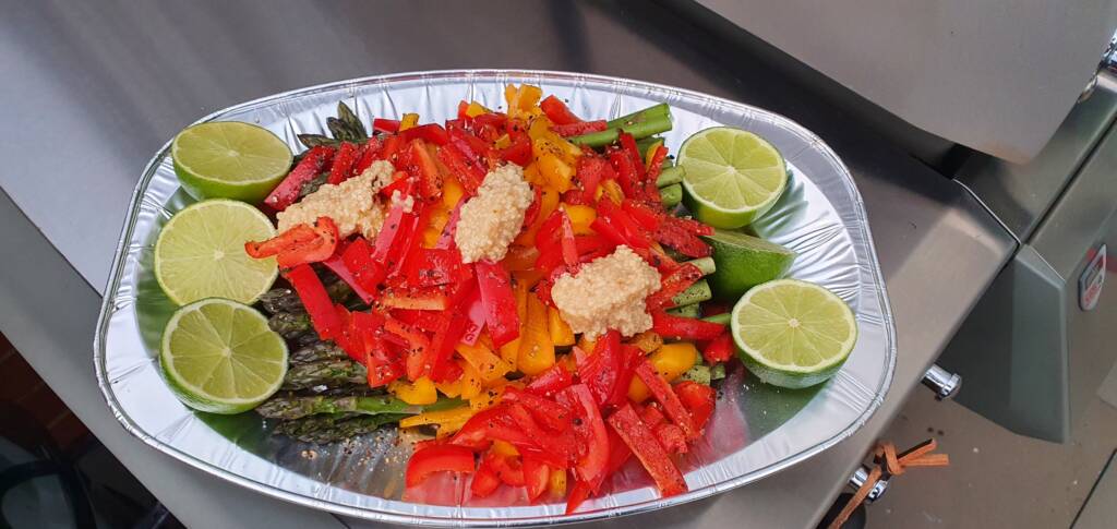 Lachie Strachan's recipe for chicken thigh bowls with chilli ...