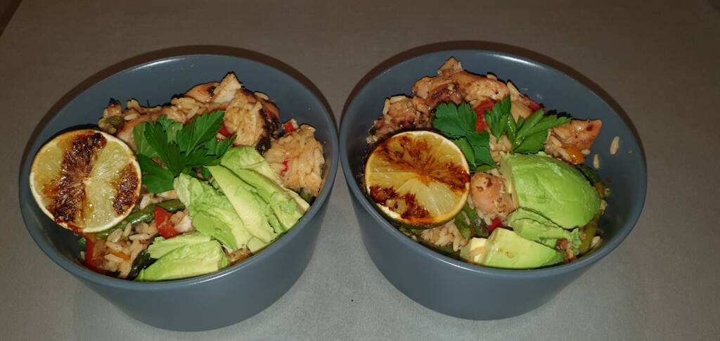 Lachie Strachan's recipe for chicken thigh bowls with chilli ...