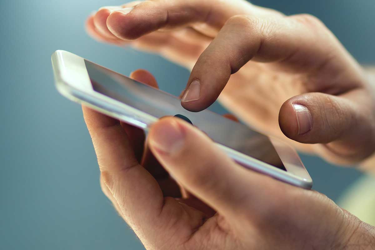 Man loses 'everything' after falling victim to cunning scammers