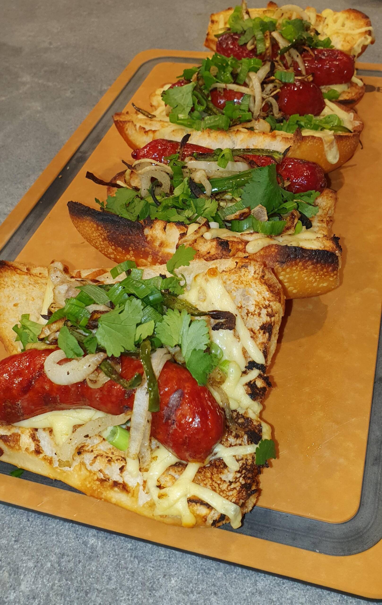 Lachie Strachan's recipe for Tex-Mex Hot dogs - 3AW