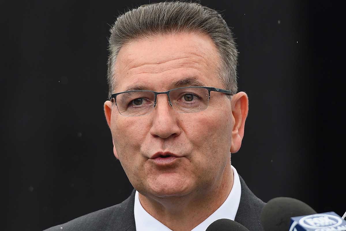 Long-serving Labor MP announces his political retirement