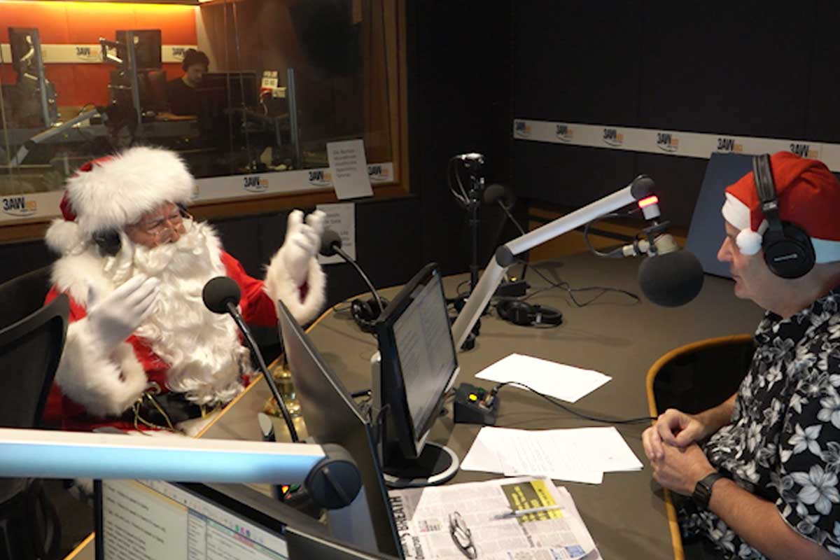 Santa swings by 3AW to answer all your Christmas questions!