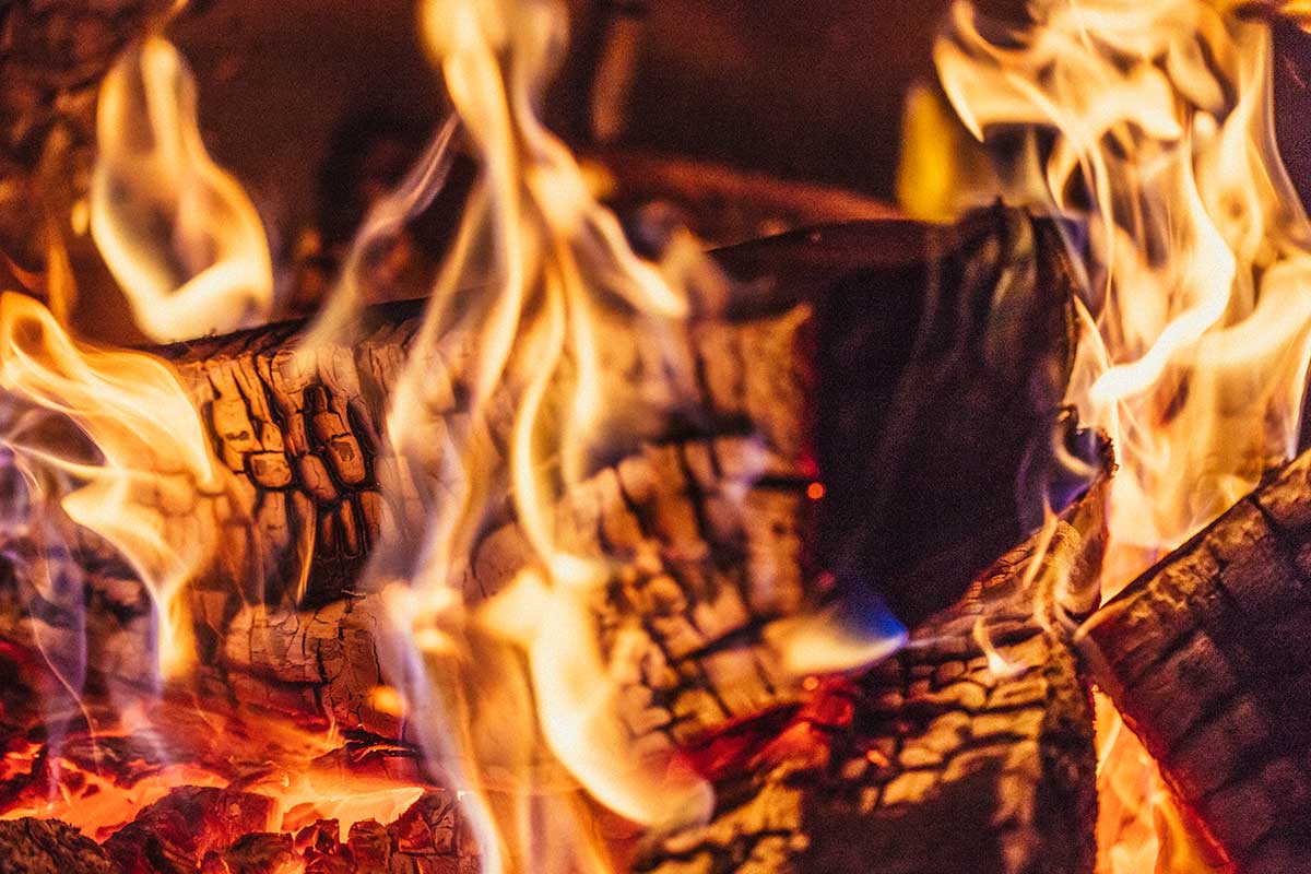 Tips on how to burn wood 'cleanly' at home, as council ramps up bid to ...