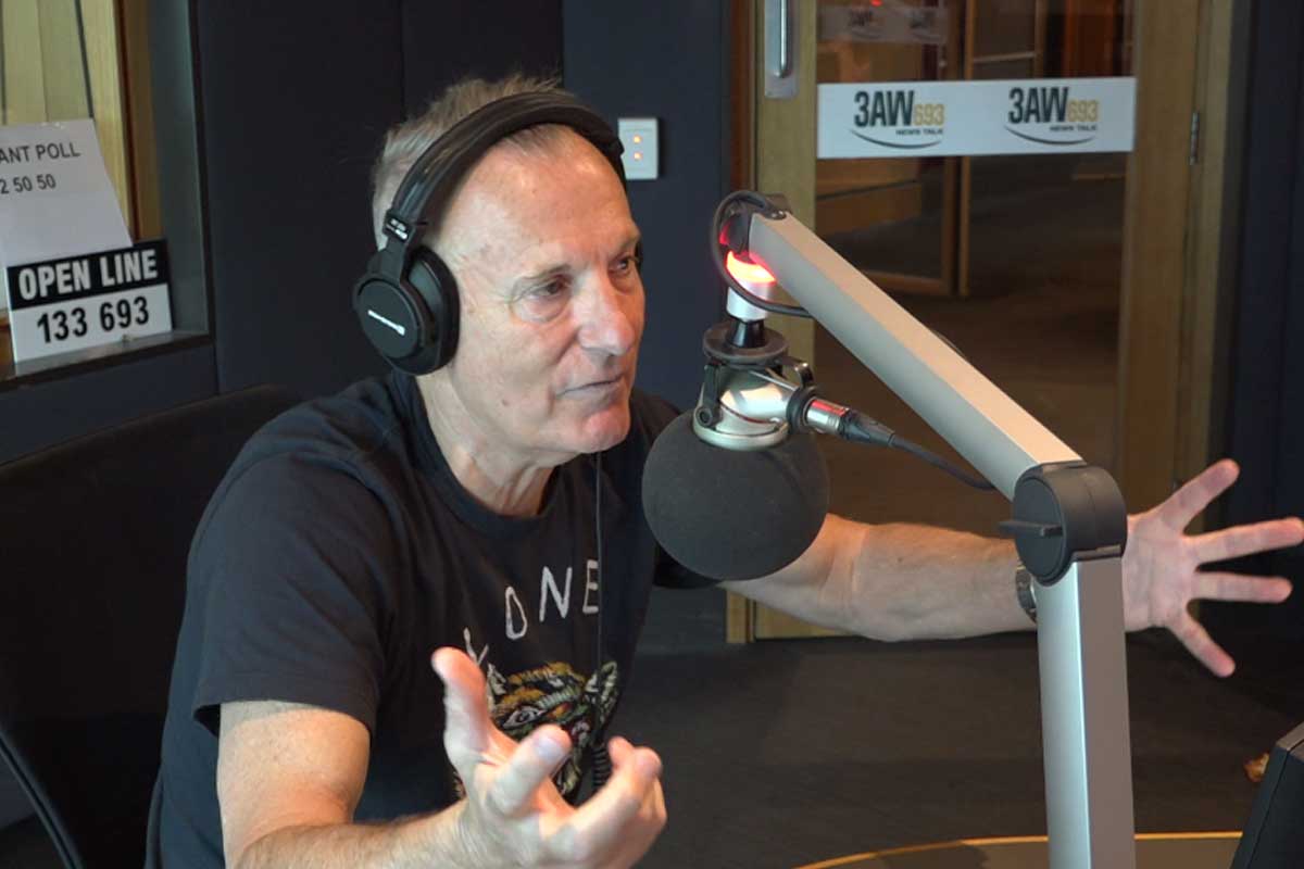 James Reyne responds to Brownlow Medal 'controversy'