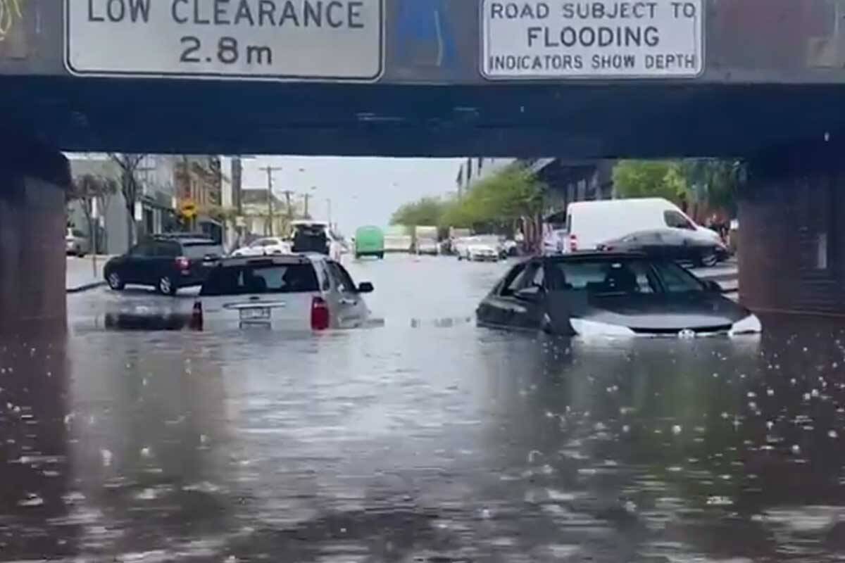 Ses Pleads With Drivers As Heavy Rain Sparks Flash Flooding