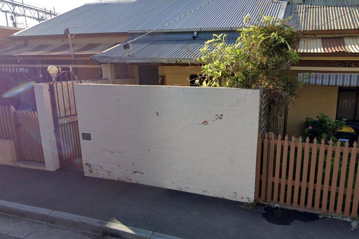 Notorious 'Mr Death' house up for rent