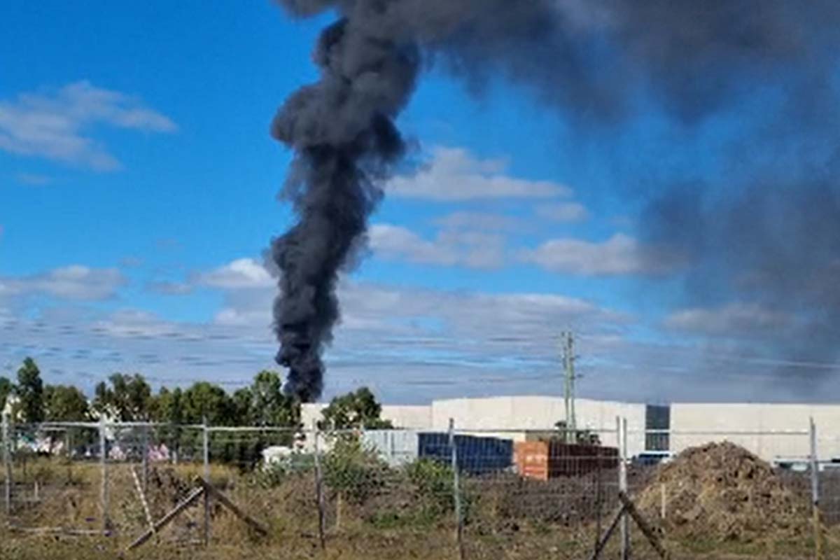Firefighters battling blaze in a Campbellfield factory
