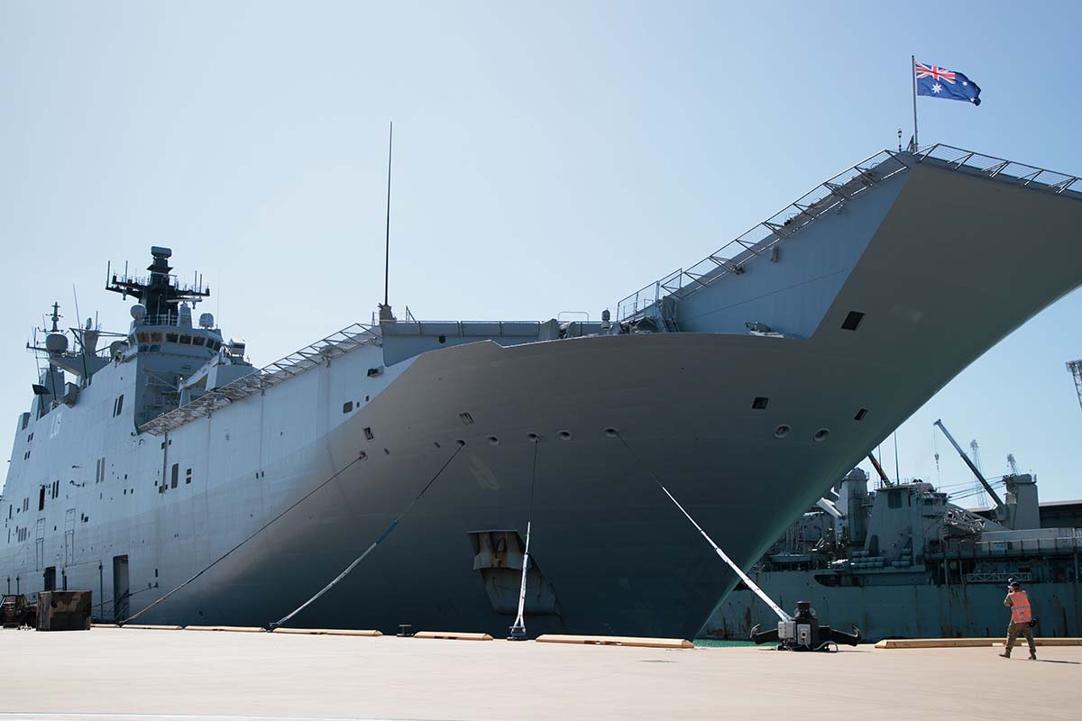 HMAS Adelaide arrives in Port Melbourne ahead of Anzac Day