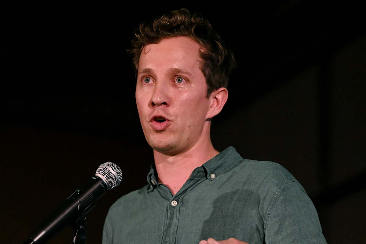 Greens MP says uncapped rent increases 'should be illegal'