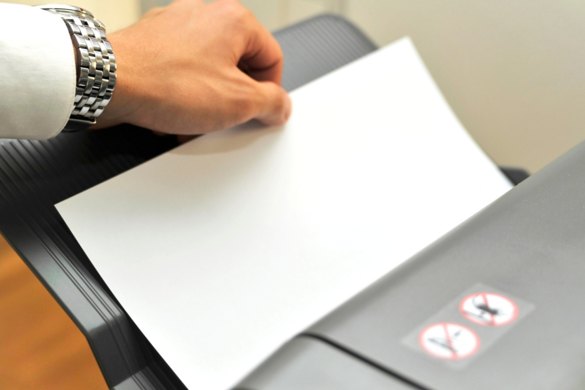 Andrews government blamed for increasing cost of printing paper