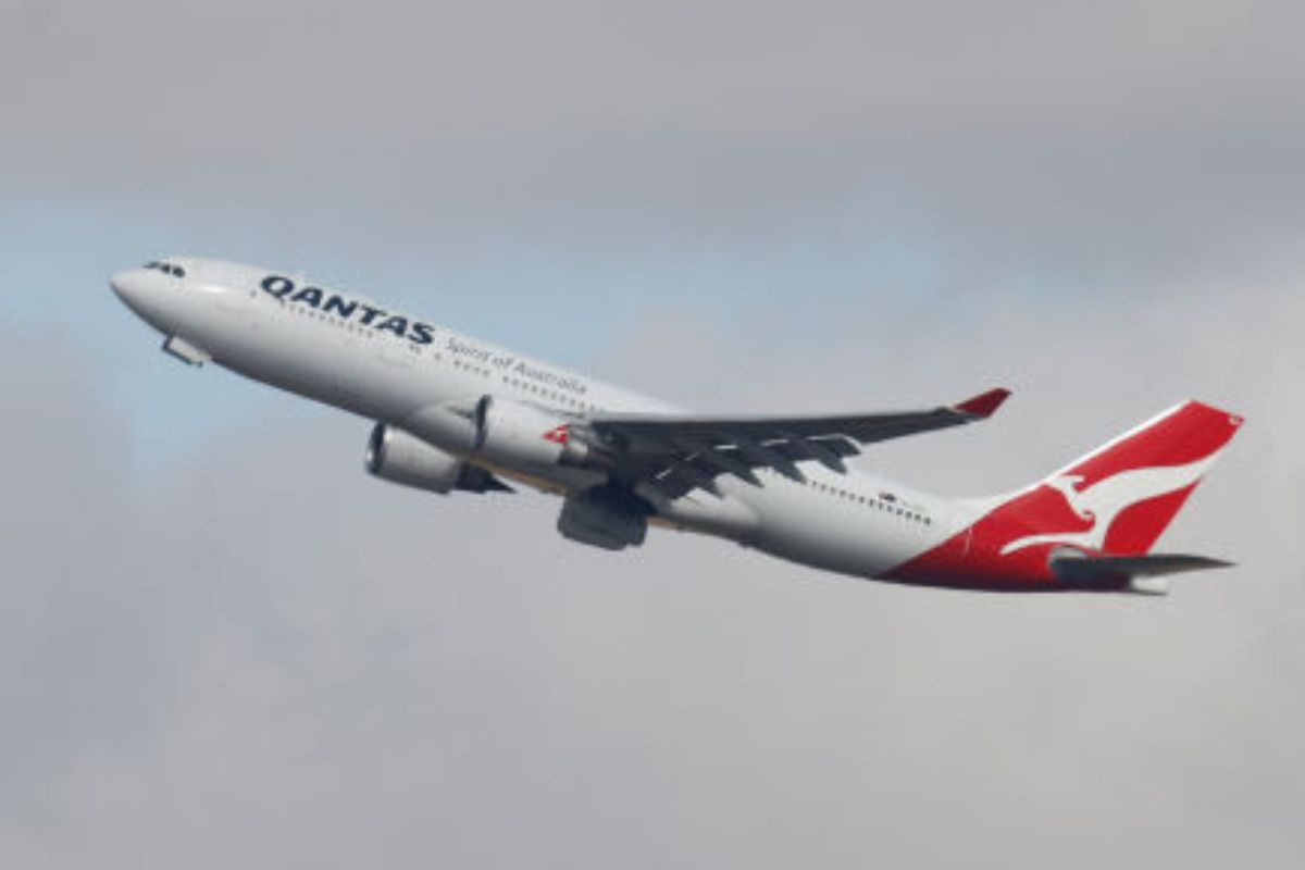 'Never understood it': Qantas set to scrap 'grossly unfair' rule