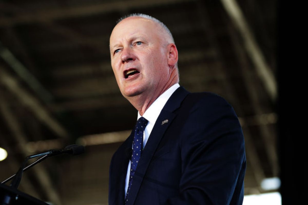 'Something needs to change': Pilots call for Qantas chairman Richard ...