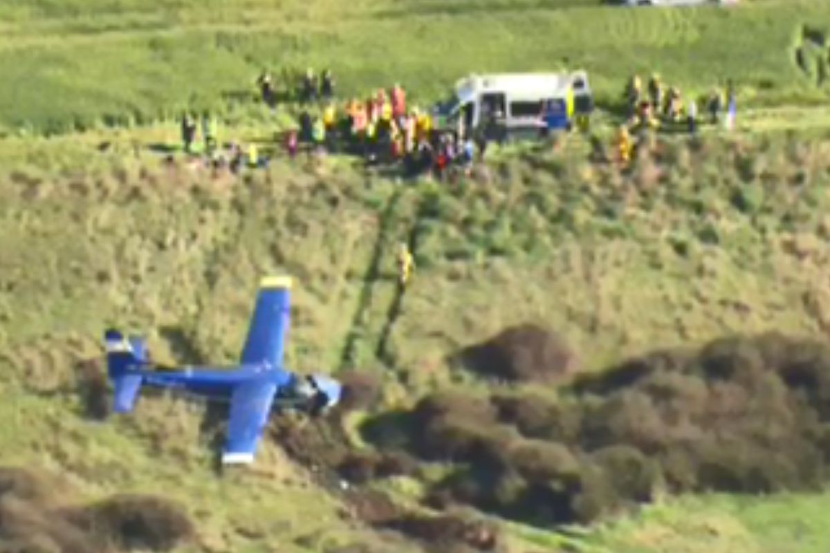 Labor MP performs life-saving act just days after surviving a plane crash!