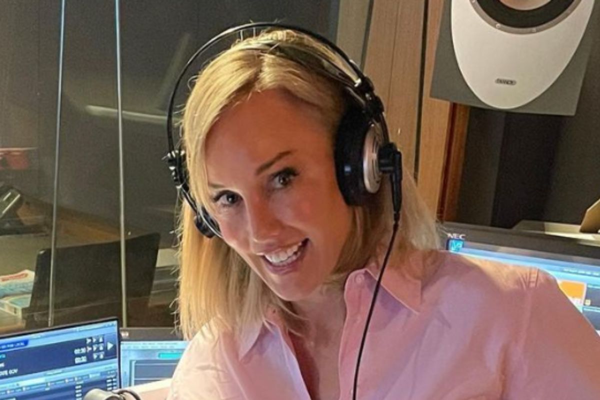 What prompted Elise Elliott to join 3AW Breakfast this morning!