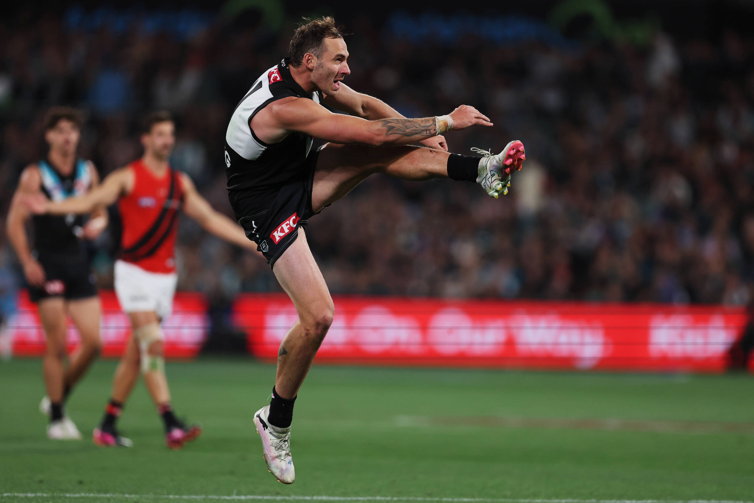 'Not acceptable': Essendon forward condemns Jeremy Finlayson homophobic ...
