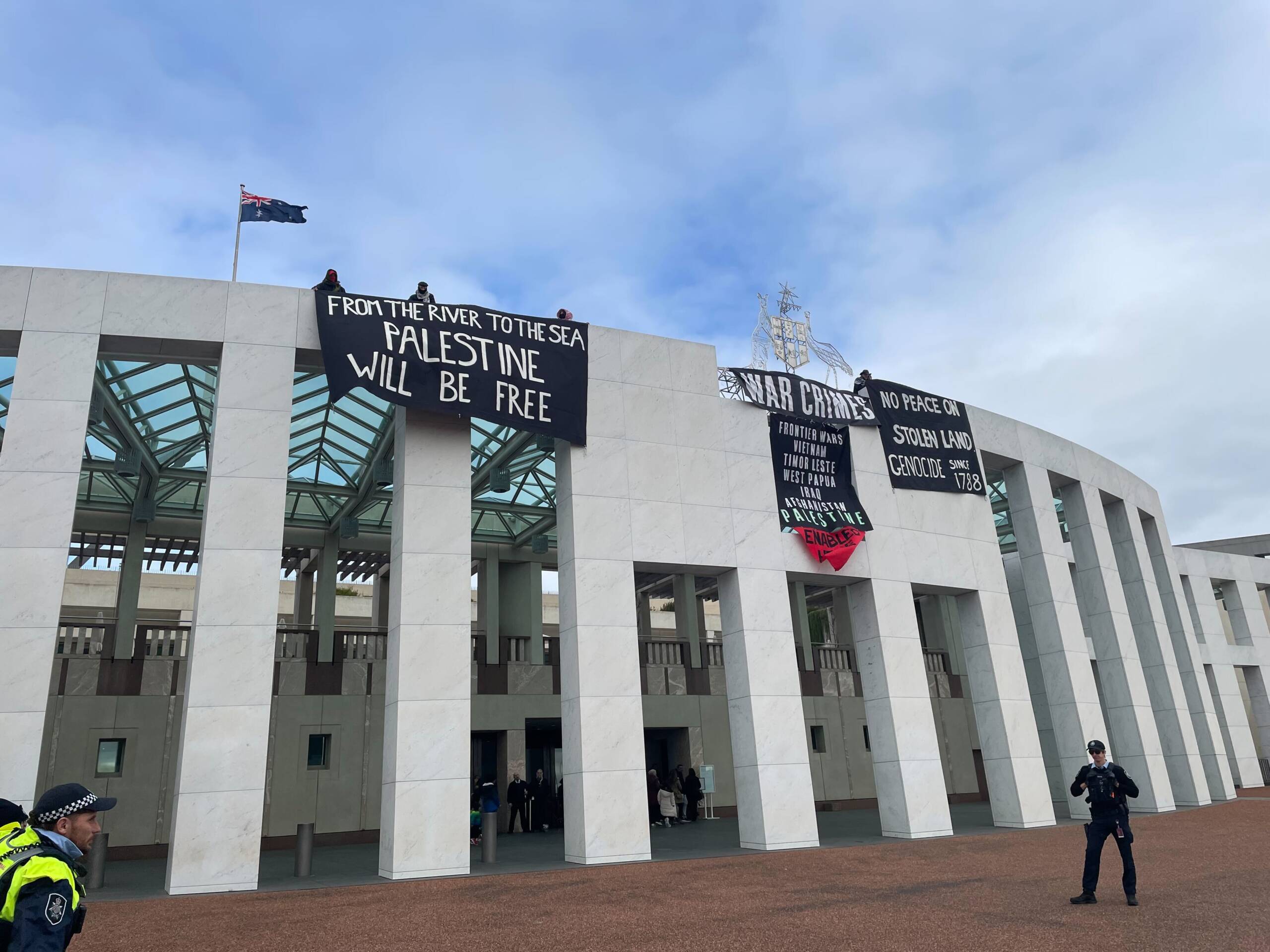Pro-Palestine protestors scale Parliament House in dramatic security breach