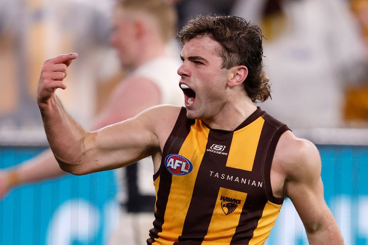 Nick Watson reveals who has helped him with his early goal kicking issues