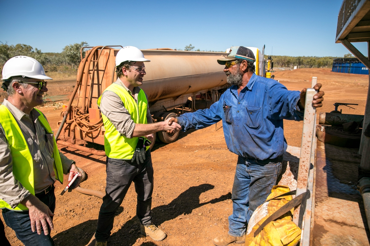 Empire Energy: Its happening - Empire signs Govt contract to deliver ...