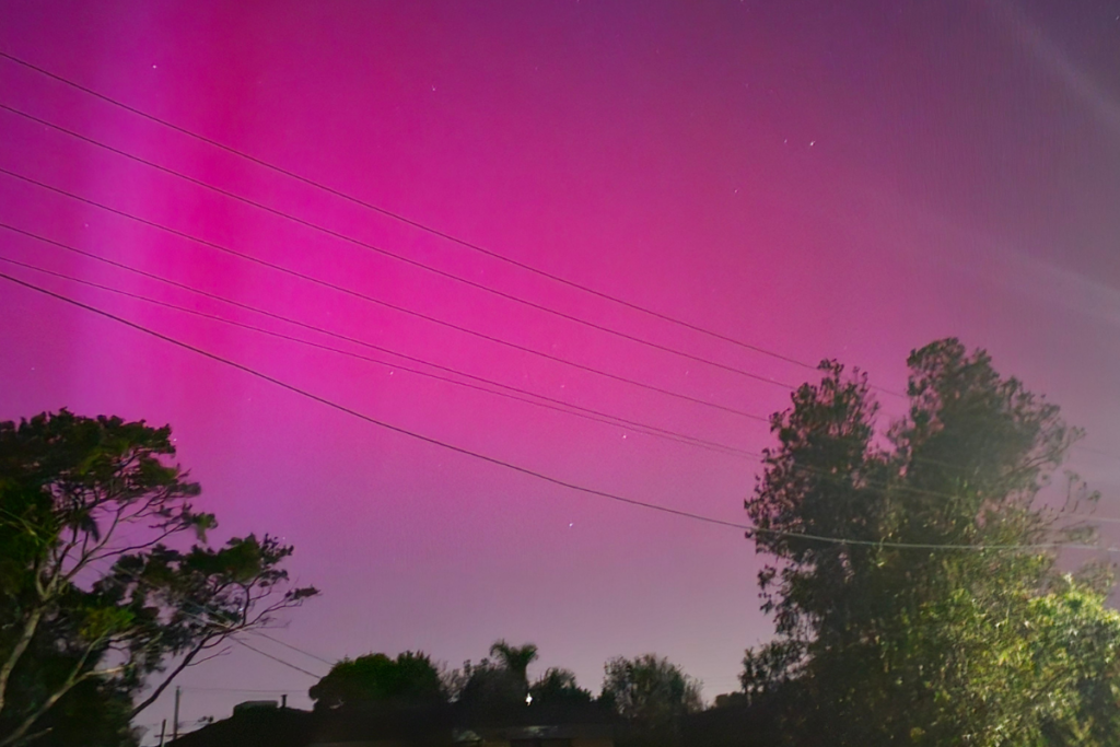 3AW Breakfast sent extraordinary photos of Aurora Australis