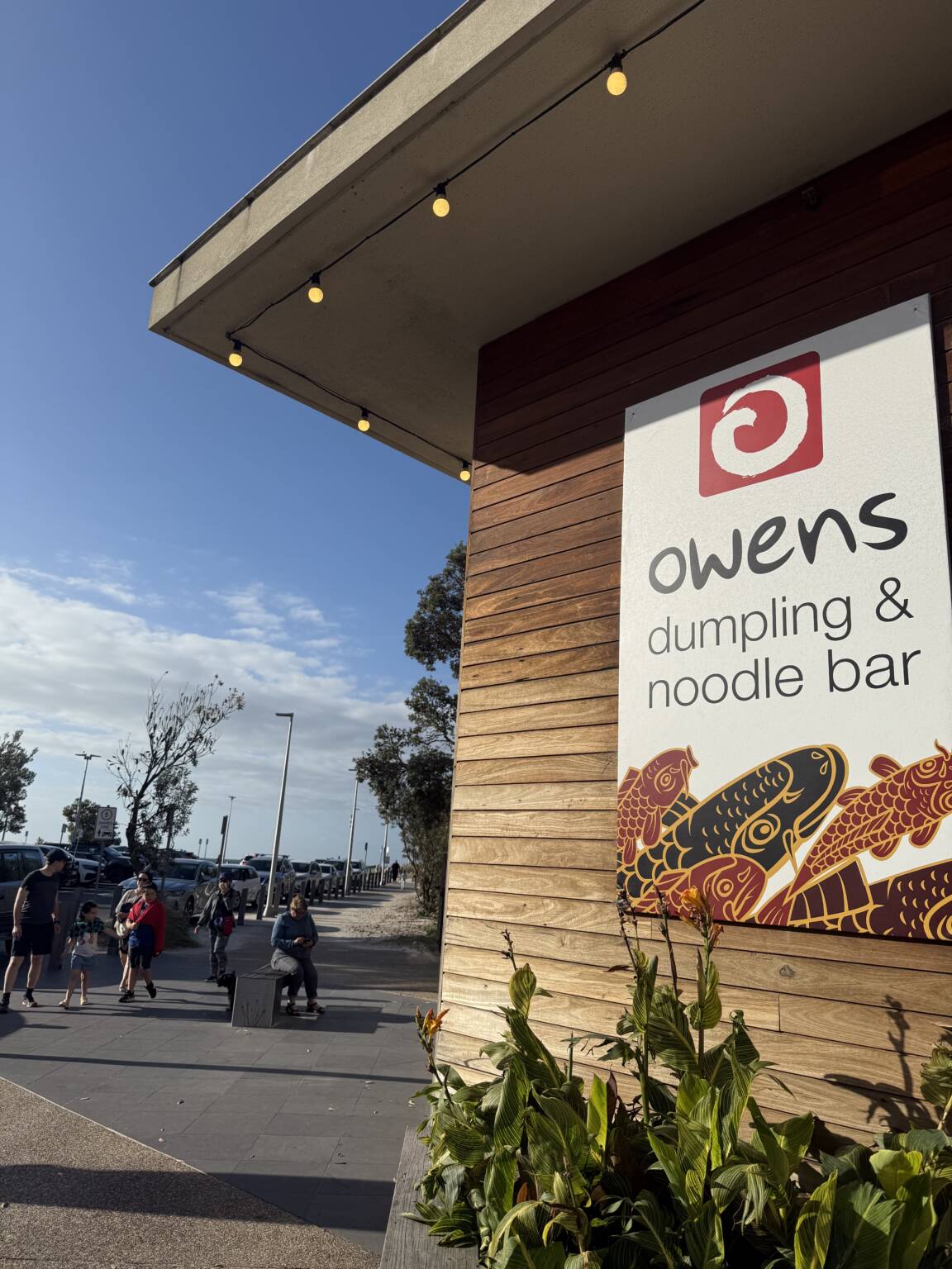 Emilia reviews a beachside dumpling and noodle bar on the Mornington ...